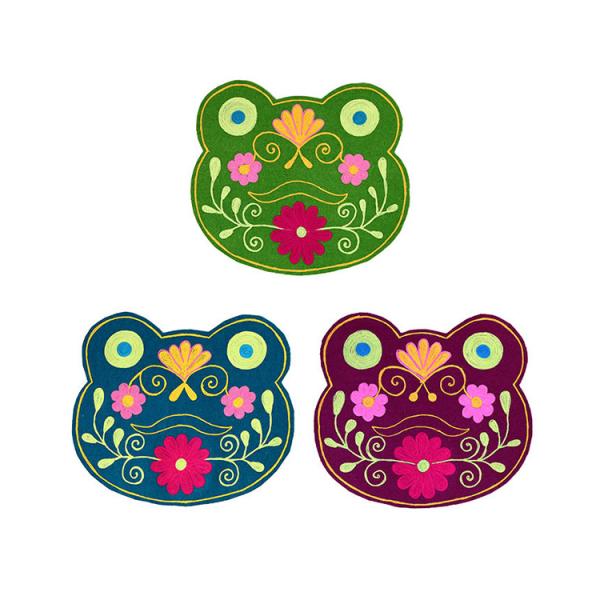 商品発送元：tesoroファッション・ブランド、レディース・婦人服《商品説明》商品サイズ：13×11.5cm生産地：インド内容量：２点セット素材：●ベース生地/毛55％、アクリル25％、ポリエステル20％●刺繍糸/アクリル100％※職人が一...