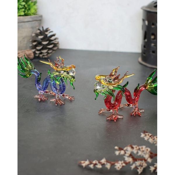 商品発送元：tesoroファッション・ブランド、レディース・婦人服《商品説明》サイズ：約3×7.5×4cm生産地：タイ素材：ガラス   鮮やかなガラスが小さいながら迫力あるドラゴン バーナーワークで１つ１つ手作りしています。ガラスならではの...