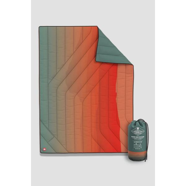 商品発送元：LIKES ONLINE STOREスポーツ・アウトドア・旅行スノーウェアの生地と同じ耐水圧10,000mmで作られた耐水/防風性のあるアウトドアブランケットです。ブランケットやレジャーシートとしてもフード内臓で頭から被ればポン...