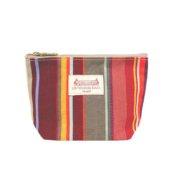 商品発送元：レ・トワール・デュ・ソレイユ公式オンラインショップビューティ・コスメ・香水、メイク雑貨・小物、ポーチ・メイクボックスリクエストにお応えして、ソレイユポーチがコットンネームになりました。カタランの女性が、テーブルクロスを広げている...