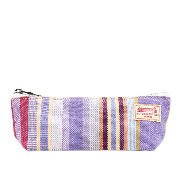 商品発送元：レ・トワール・デュ・ソレイユ公式オンラインショップ生活・インテリア・文具、文具人気のマチ付きペンポーチが、色柄をよりお楽しみ頂けるよう縦ストライプになりました。 ご自分用はもちろん、ちょっとした贈り物にもおすすめです。     ...