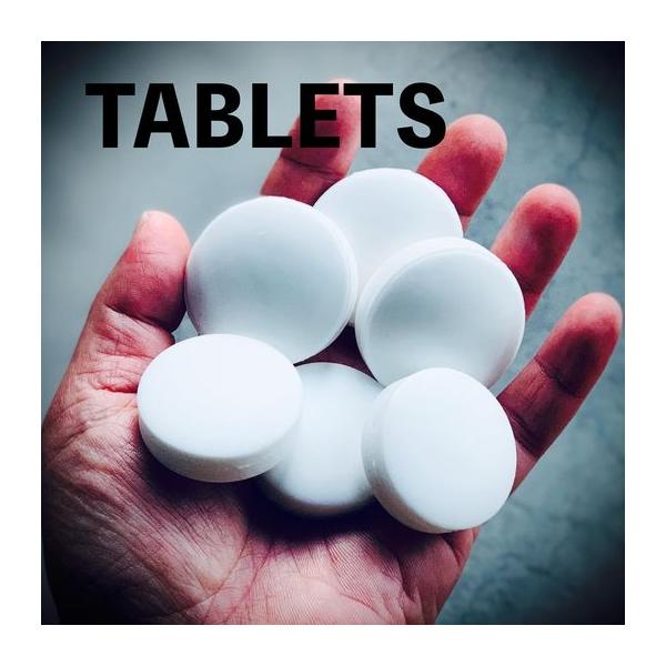 商品発送元：トランプマジック 人気手品用品通販-マジック3-おもちゃ・ホビー・ゲーム商品内容：ミンティアタイプ1個　　　　　錠剤タイプ1個　　　　　日本語解説書【ミンティアや錠剤がおっきくなっちゃた！？とっても簡単で面白い、ジャンボ錠剤を使...