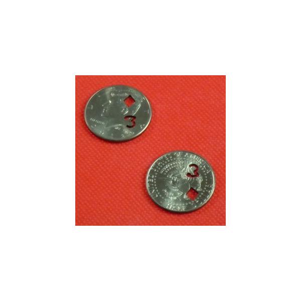 商品発送元：トランプマジック 人気手品用品通販-マジック3-おもちゃ・ホビー・ゲーム商品内容：ギミックコイン1枚【ダイヤの3がくり抜かれたハーフダラーです。】3 of Diamonds Half Dollar預言マジック等に使える、便利なハ...