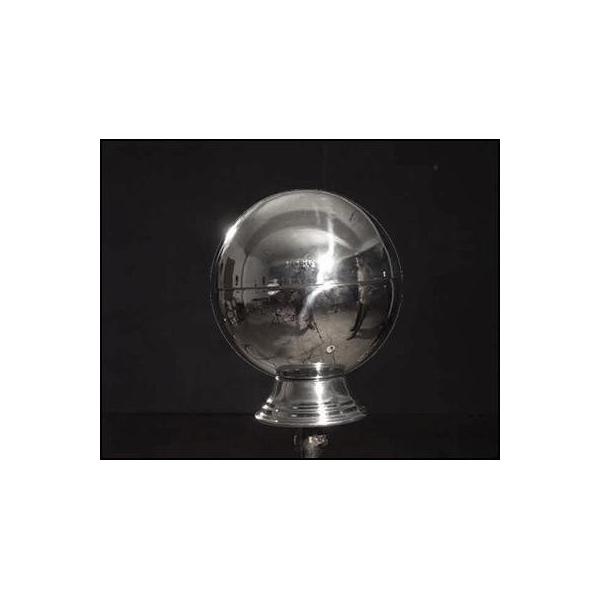 商品発送元：トランプマジック 人気手品用品通販-マジック3-おもちゃ・ホビー・ゲーム商品内容　：ゾンビボール、フローティングギミック、布サイズ　　：約直径15ｃｍのボール難易度　　：★★☆☆☆カテゴリー：ステージマジック 【シルバーボールが...