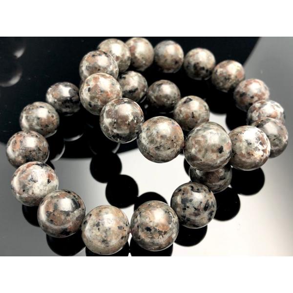 商品発送元：激安天然石卸専門の仕入パワーストーン（株）島田商事ジュエリー・アクセサリー2017年に発見された新種の鉱物、ユーパーライトが入荷しました！紫外線（ブラックライト）で色を変えるカラーチェンジストーンで、その変色性からコレクターズス...