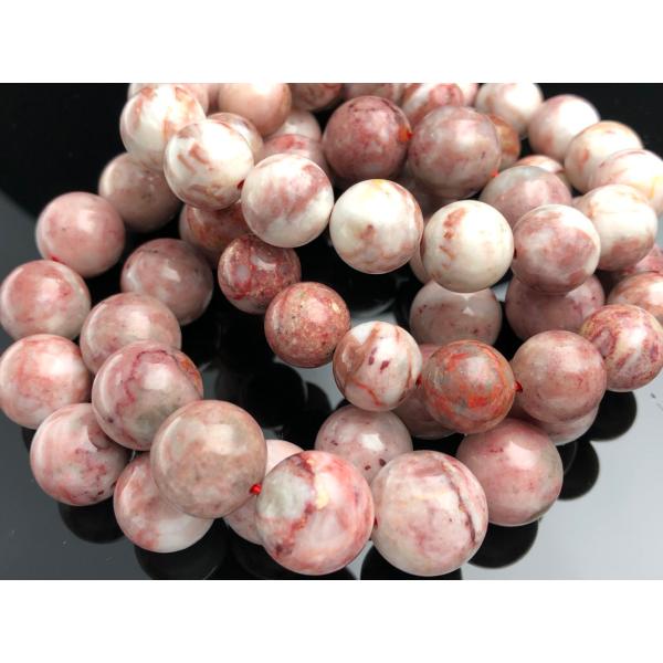 商品発送元：激安天然石卸専門の仕入パワーストーン（株）島田商事ジュエリー・アクセサリーシナバーは水銀が硫化して結晶になった希少な鉱物で、別名『賢者の石』とも呼ばれ、古代より朱色の顔料として、壁画の彩色や朱漆、朱墨として用いられてきました。天...