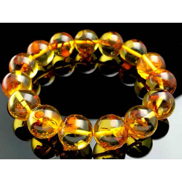 商品発送元：激安天然石卸専門の仕入パワーストーン（株）島田商事ジュエリー・アクセサリー天然植物の樹液が化石化した琥珀。その美しい色合いでや古代からの神秘性で多くのファンを魅了しています。素材：アンバー（amber/琥珀・こはく/蝋琥珀）/天...