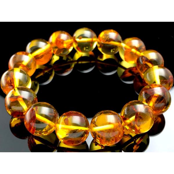 商品発送元：激安天然石卸専門の仕入パワーストーン（株）島田商事ジュエリー・アクセサリー天然植物の樹液が化石化した琥珀。その美しい色合いでや古代からの神秘性で多くのファンを魅了しています。素材：アンバー（amber/琥珀・こはく/蝋琥珀）/天...