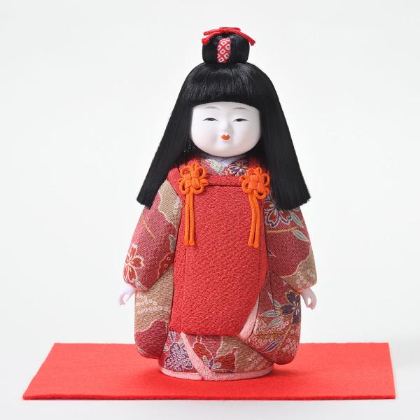 商品発送元：真多呂人形人形高さ19.5cm、毛せん（20×16cm）キッズ・ベビー・マタニティ健やかな成長を願って…。宮詣での一幕を描いた人形キット。赤い被布が愛らしさを引き立てます。優しく美しく育ってほしいと願いを込めて、宮詣でのお祝いに...