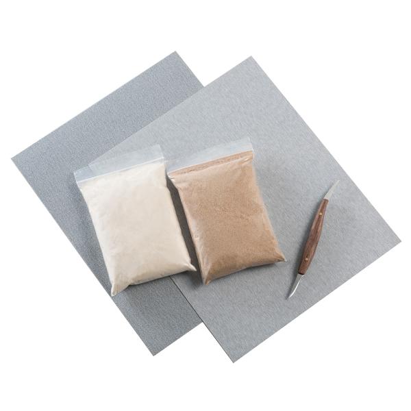 商品発送元：真多呂人形キッズ・ベビー・マタニティ真多呂人形オリジナル、木目込み人形制作の基本セット。真多呂人形オリジナルの木目込みヘラと、寒梅粉のり、桐粉、それに紙ヤスリがついたセットです。木目込ベラは、ボディの溝に衣裳を押し込んで(木目込...