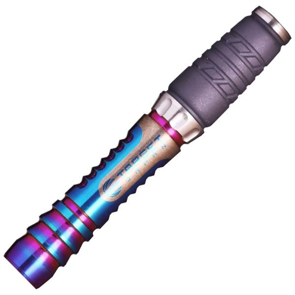 商品発送元：ダーツショップMAXIM東京メール便不可おもちゃ・ホビー・ゲーム、ゲーム、ダーツ村松治樹選手モデル第 10 世代世界的総合ダーツブランド、ターゲット（TARGET）のプロプレイヤー仕様のソフトダーツです。こちらは、様々な戦歴を持...