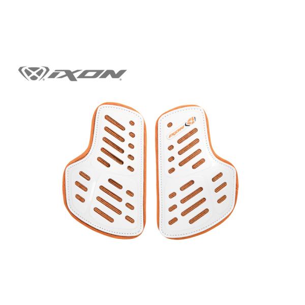 商品発送元：MOTOSALON WEB SHOP車・バイク、バイク・バイク用品、バイクウェア、アンダー・インナーウェア衝撃から護る硬質プロテクターを外側に体への負担を軽減するフォームパッドを内側にプロテクション、軽量、通気性を持つ胸部プロテ...