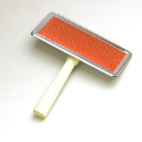 商品発送元：ムートンズ（Mouton's） ムートン通販専門店生活・インテリア・文具商品詳細      商品説明      毛のボリュームを復活させるムートンブラシです！これ１本でムートンのお手入れはもう完璧。      サイズ      ...