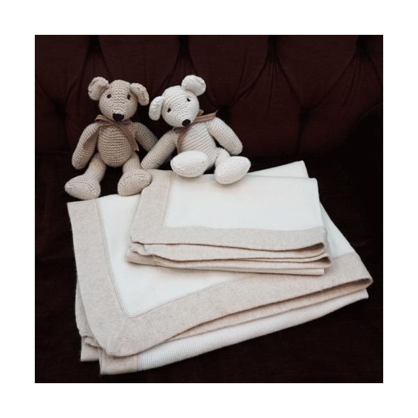 商品発送元：マイカシミヤリブ編み約80cm x 約56cm（縁5cm）。無染色アイボリーｘ無染色ベージュ（売切れ）と無染色ベージュX無染色こげ茶の2配色があります。リブ編みなので、しっかりとした厚さ。裏表が同じ編地高級感があります。ファッシ...