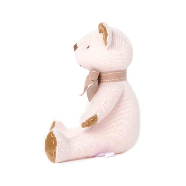 商品発送元：マイカシミヤ手のひらサイズのベビーベア。ウルトラ・スエードとハンド・ステッチがアクセント。体長約15センチ。おもちゃ・ホビー・ゲーム、おもちゃ、人形・ぬいぐるみベアの足裏にお名前や記念日を手刺しゅうして、世界にひとつだけのプレゼ...