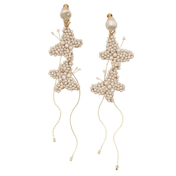 商品発送元：orgablanca（オルガブランカ）ウエディング通販ファッション・ブランド ■日本製のガラスバロックパールを使用し蝶々モチーフに編み込んだハンドメイドならではのイヤリングorピアスです。ガラスパールの最小サイズ２mmを使用し、...