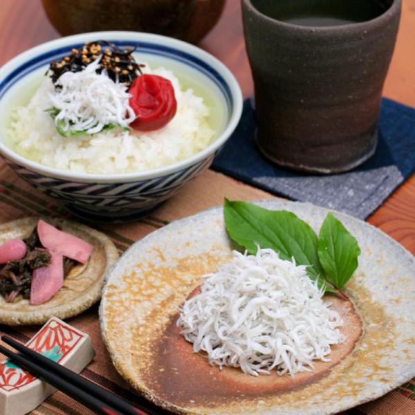 商品発送元：逸品 おとりよせ釜揚げしらす250ｇ×2＊北海道・沖縄・離島は別途送料700円頂戴いたします。フード・菓子和歌山県湯浅近海で水揚げ上げされた新鮮で最良のしらすを厳選しております。釜茹ではこだわりの赤穂の塩を使用し、厚釜で踊らせる...