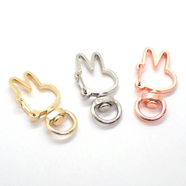 商品発送元：Partsworld　パーツワールドジュエリー・アクセサリー【商品説明】バッグチャームにピッタリのキーホルダーパーツ。ナスカン・二重カン・回転カンつきなので簡単に可愛く♪ハンドメイドに☆ 【商品仕様】◆サイズ：全長約35mm※製...