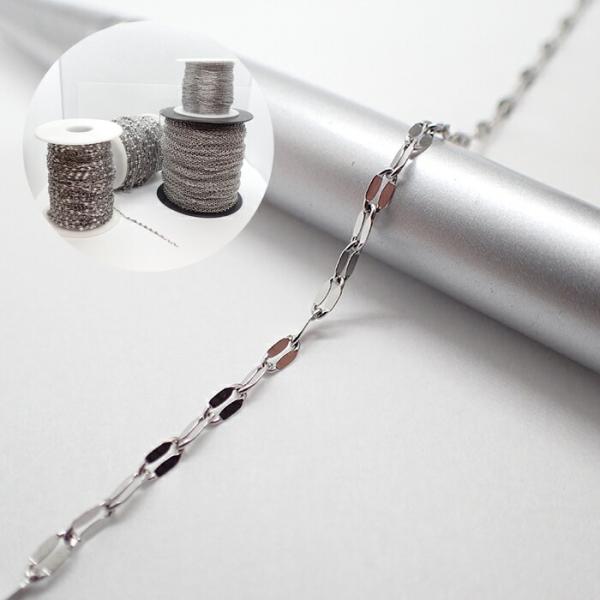 商品発送元：Partsworld　パーツワールドジュエリー・アクセサリー【商品説明】高品質ステンレス製チェーン  人気のペタルチェーン。フラットな面がキラキラと反射します。    チェーン1ｍのみの販売です。留め具はついていません。  【サ...