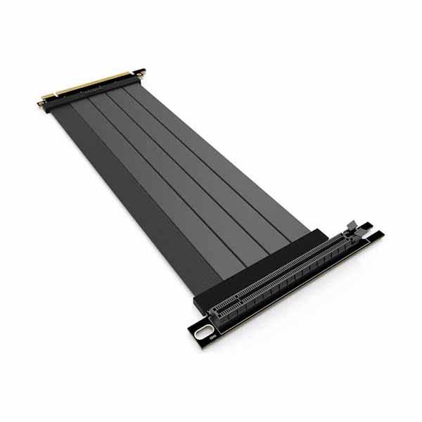 商品発送元：PC4U 公式オンラインショップ【安心の正規代理店品】家電・AV機器・カメラ、デジタルカメラ、デジカメアクセサリーEMIシールドによりパフォーマンス低下を防止。90度コネクタを採用するPCI Express 4.0対応のライザー...