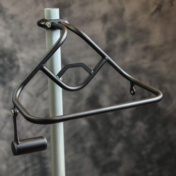 商品発送元：PLUGFLUXスポーツ・アウトドア・旅行、自転車■The Nest steerer racksは、フォーク周りにアイレットがなくても、フォークコラムに取り付けるだけでフロントラックとして使用出来ます。 OCT Rando UL...