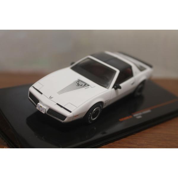 商品発送元：ぽんた商店  昭和レトロ館おもちゃ・ホビー・ゲーム、おもちゃ、ミニカーイクソ1/43　ポンティアック　ファイヤーバード　1982　パールホワイトご注意 ミニカーは新品の場合でも、色むら等の個体差 僅かな外箱の傷み・クリアケースの...