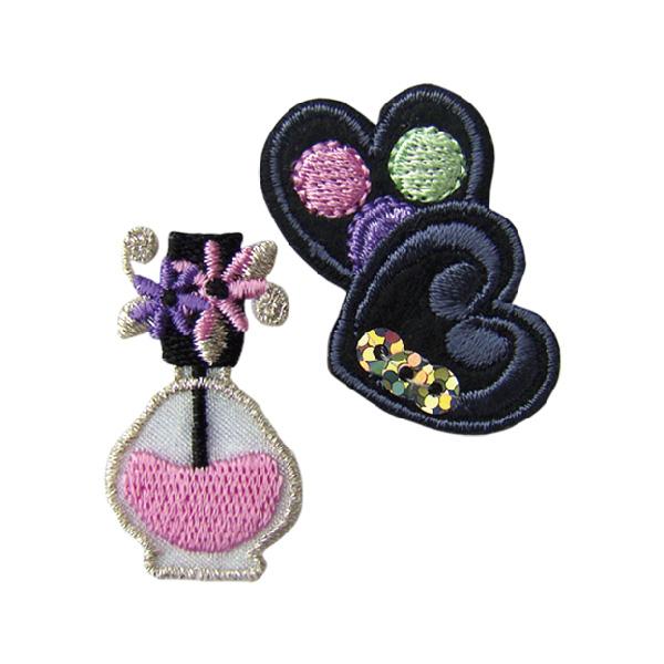 商品発送元：P's fan パイオニア　 ワッペン ハンドメイドクラフトおもちゃ・ホビー・ゲームディティールにこだわったオトナかわいいシリーズのワッペンです。お手持ちのグッズのデコに★◇サイズ（マニキュア）：幅（約）2cm×高さ（約）3.6...