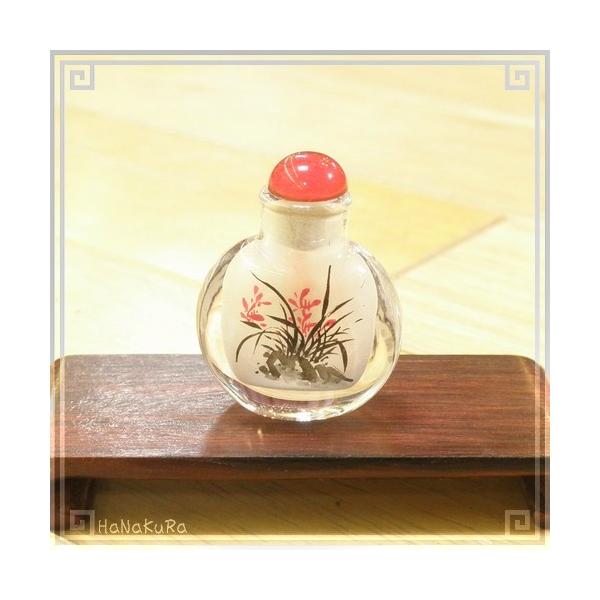 商品発送元：中国雑貨 華蔵おもちゃ・ホビー・ゲーム、アート・美術品・骨董品・民芸品、工芸品・民芸品、ガラス細工鼻煙壷(びえんこ)と呼ばれる、内側から絵を手描きしたガラス小瓶です。(鼻煙壺、鼻煙瓶と呼ぶ場合もあります)女性の親指くらいの、とて...