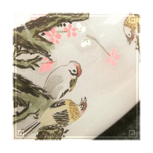 商品発送元：中国雑貨 華蔵おもちゃ・ホビー・ゲーム、アート・美術品・骨董品・民芸品、工芸品・民芸品、ガラス細工鼻煙壷(びえんこ)と呼ばれる、内側から絵を手描きしたガラス小瓶です。(鼻煙壺、鼻煙瓶と呼ぶ場合もあります)紅色の梅の花と、スズメが...