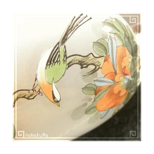 商品発送元：中国雑貨 華蔵おもちゃ・ホビー・ゲーム、アート・美術品・骨董品・民芸品、工芸品・民芸品、ガラス細工鼻煙壷(びえんこ)と呼ばれる、内側から絵を手描きしたガラス小瓶です。(鼻煙壺、鼻煙瓶と呼ぶ場合もあります)羽根が緑で頭が白の鳥はジ...