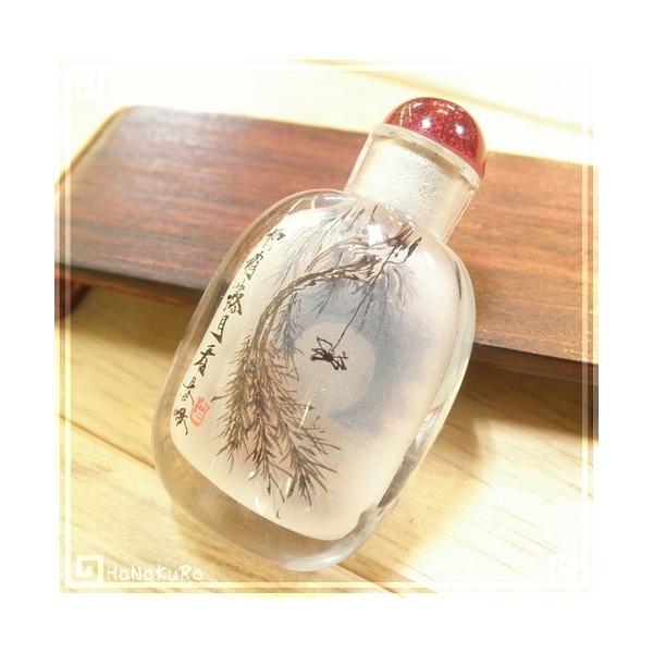 商品発送元：中国雑貨 華蔵おもちゃ・ホビー・ゲーム、アート・美術品・骨董品・民芸品、工芸品・民芸品、ガラス細工鼻煙壷(びえんこ)と呼ばれる、内側から絵を手描きしたガラス小瓶です。(鼻煙壺、鼻煙瓶と呼ぶ場合もあります)女性の親指くらいの、とて...