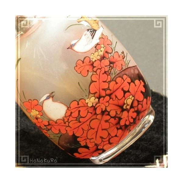 商品発送元：中国雑貨 華蔵おもちゃ・ホビー・ゲーム、アート・美術品・骨董品・民芸品、工芸品・民芸品、ガラス細工鼻煙壷(びえんこ)と呼ばれる、内側から絵を手描きしたガラス小瓶です。(鼻煙壺、鼻煙瓶と呼ぶ場合もあります)秋らしい色遣いの作品で、...