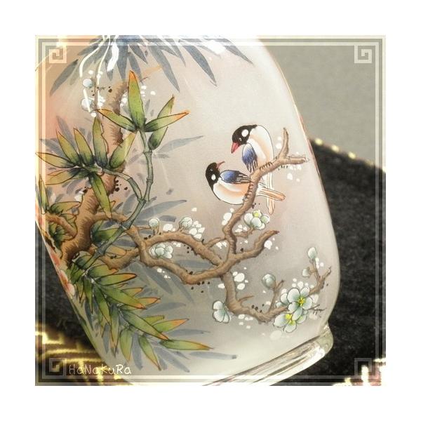 商品発送元：中国雑貨 華蔵おもちゃ・ホビー・ゲーム、アート・美術品・骨董品・民芸品、工芸品・民芸品、ガラス細工鼻煙壷(びえんこ)と呼ばれる、内側から絵を手描きしたガラス小瓶です。(鼻煙壺、鼻煙瓶と呼ぶ場合もあります)頬が白いヤマガラ、尾が長...