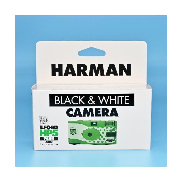商品発送元：シライカメラ　online shop家電・AV機器・カメラHP5 PLUS SINGLE USE CAMERA（レンズ付きフィルム）は、27枚撮りのHP5 PLUS、ISO 400モノクロネガフィルムが装填されています。 パーテ...
