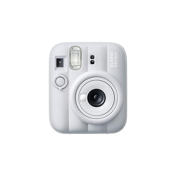 商品発送元：シライカメラ　online shop家電・AV機器・カメラFUJIFILMの“チェキ” instax mini 13 クレイホワイトは、手軽に思い出を形にできるカメラです。シンプルでスタイリッシュなデザインは、どんなシーンにもぴ...