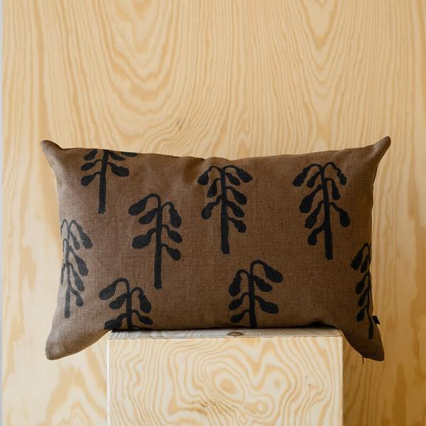 商品発送元：nest 北欧モダンなインテリア雑貨【1〜2日以内に発送予定（店舗休業日を除く）】生活・インテリア・文具、クッション・テーブルクロス・布装飾、クッション、クッションカバーオーガニックなムードをお部屋にスウェーデンの自然にインスパ...