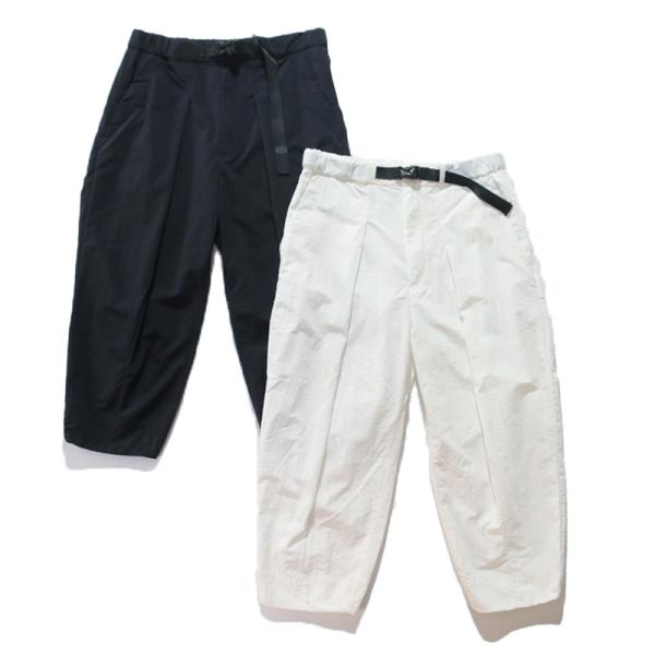 商品発送元：BINファッション・ブランドMaterial: ナイロン100%Size: M , LdiscriptionW/R加工シャドウストライプのナイロンバイオウォッシュ生地を使用。ワイドテーパーシルエットのクロップド丈のイージーパンツ...