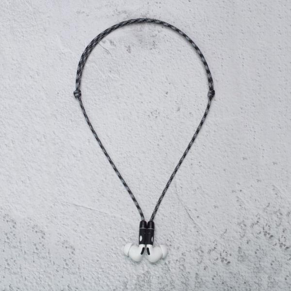 商品発送元：BINファッション・ブランドMaterial: Color : Panther (パンサーブラック)- discriptionPodChainはAirpodsのネックストラップ保護チェーン。これでもうイヤホンを落とす事はないでし...