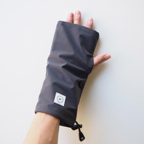商品発送元：SITES by Sites&amp;Labファッション・ブランドhalo commodityハロコモディティー"Peaks Wrist Gaiter"ピークスリストゲイター/アームウォーマー 表地：ポリエステル 100%裏地：...