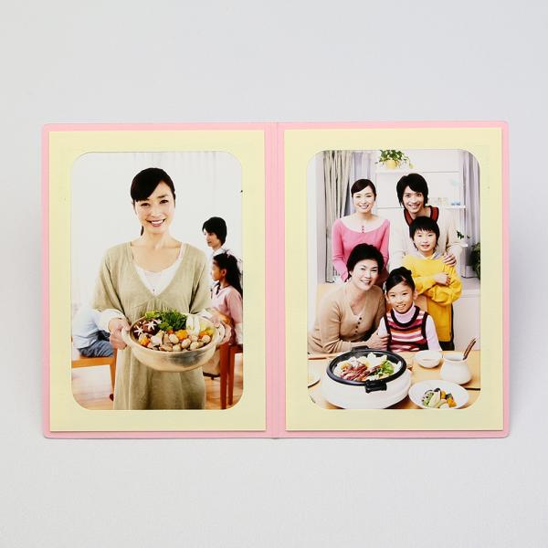 商品発送元：スマイルカメラ生活・インテリア・文具、文具、アルバム基本仕様：Lサイズ2面（タテ・タテ）材質：紙表紙寸法：105×143×3mm重量：約25gポケット中抜き寸法77.5×117mm付属品：メッセージカード1枚＜写真を差し込むだけ...