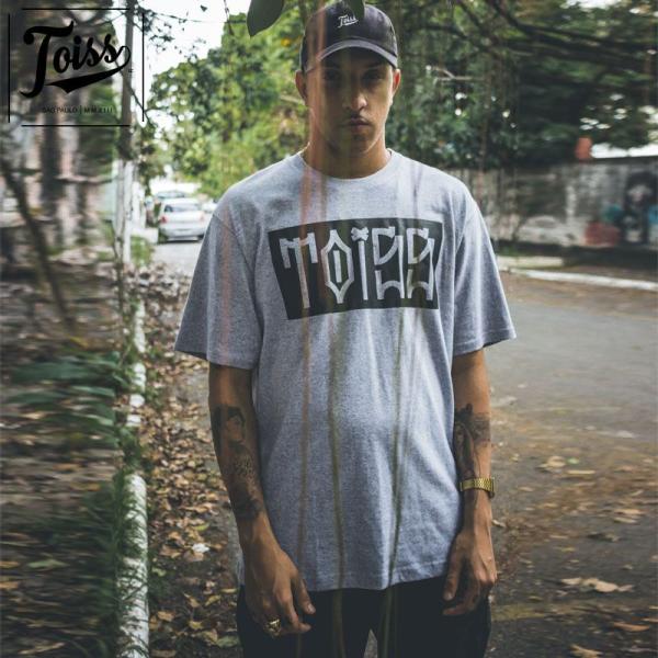 商品発送元：ブラジル直輸入ファッション・雑貨通販 SORTE Brazilファッション・ブランド、メンズ・紳士服、ブランド、その他【TOISS】トイス デザインロゴTシャツ PIXO | グレー ブラジル発！ネイマール愛用のストリートブラン...