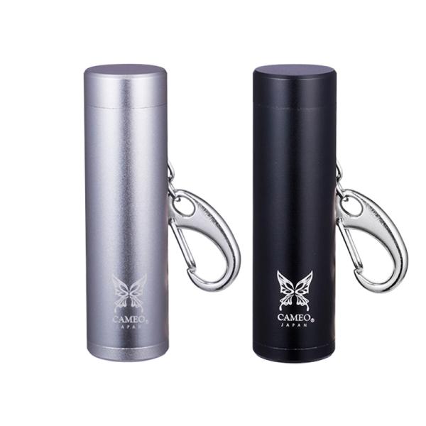 商品発送元：ビリヤード＆ダーツ【イーアールスポーツ】おもちゃ・ホビー・ゲーム■商品についてアルミ素材のコンパクトでスタイリッシュなチップケース。シャフトリムーバーと一体となった、技ありのアイテム。シャフトケースとしてもご活用頂けます。マイダ...