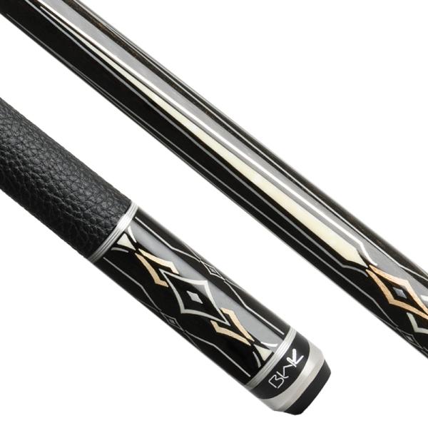 商品発送元：ビリヤード＆ダーツ【イーアールスポーツ】おもちゃ・ホビー・ゲームPREDATOR BLAK5シリーズ20年にわたりキュー製造の頂点として存在感を示してきた「BLAKシリーズ」。 その伝統と革新の粋を集めた、第5世代モデル「BLA...