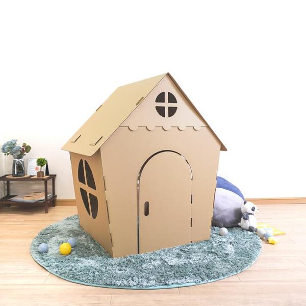 商品発送元：TOMITA ダンボール遊具・家具キッズ・ベビー・マタニティ・かわいい三角屋根のダンボールハウスです。お子さま2人くらいまで入って遊べるサイズです。・好きなシールを貼ったり自由に色を塗るなどしてオリジナルハウスづくりを楽しめます...