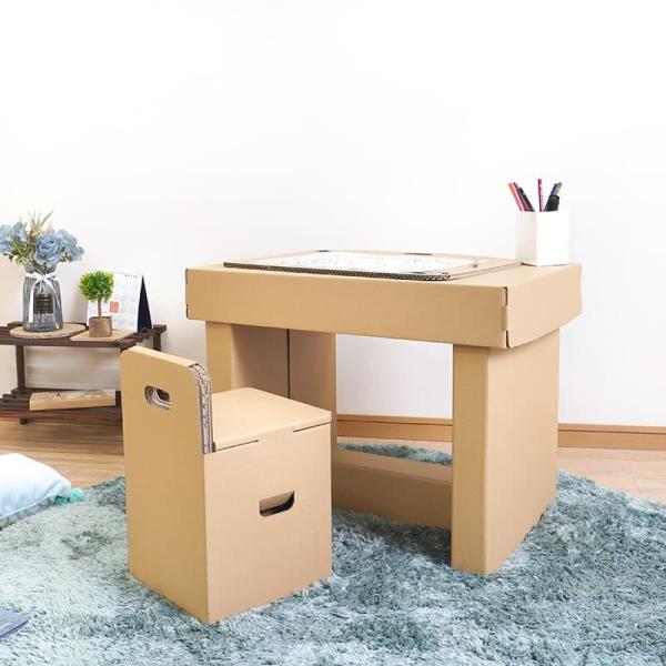 商品発送元：TOMITA ダンボール遊具・家具キッズ・ベビー・マタニティ・未就学児&amp;#12316;小学校低学年くらいまでの学習机に最適！年少・年中サイズよりやや高さがあるので年長さんや身長が高めのお子様にぴったりです。・軽いのでリビ...