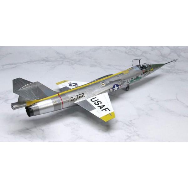 商品発送元：CHERRY ＆ ANCHORその他当商品は、アメリカ空軍 F-104A スターファイターのシリアルナンバー「56-0762」を再現した完成品です。ベースキットにはハセガワ製を使用し、モデルアートのレジンパーツとアイリスのエンジ...