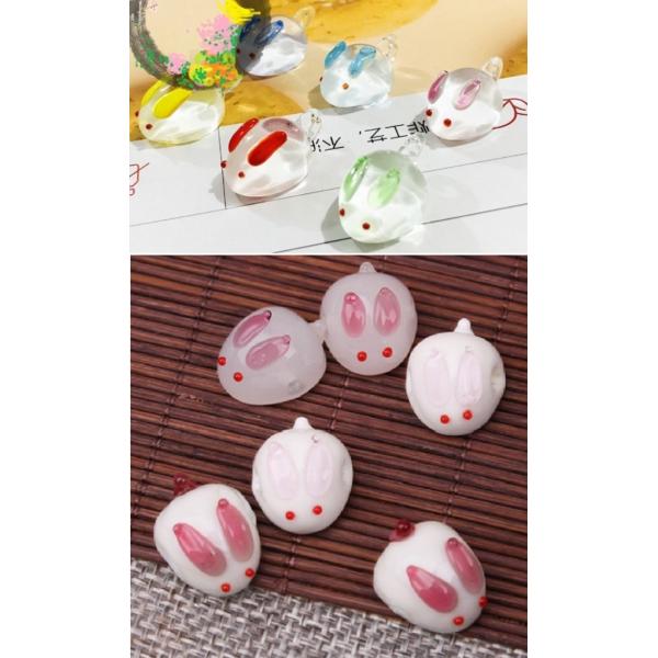 商品発送元：新華書城その他可愛いウサギのクリスタルペンダントです。材質: ガラス内容量：1個  サイズ:12.0 x 21.0 x 12.0mm発送方法：メール便