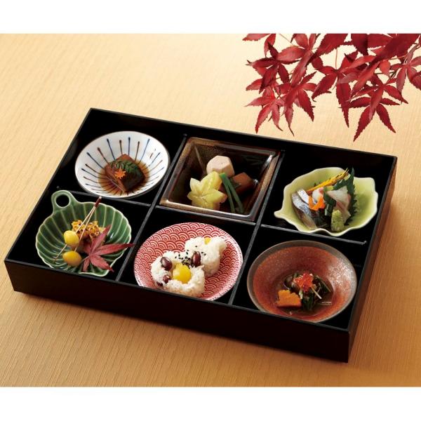 商品発送元：HatsuZan【箱】37.6×26×6.3Hcm  【器】電子レンジ：可 食器洗浄機：可  【箱】電子レンジ：不可 食器洗浄機：不可  材質：【器】磁器 【箱】ABS樹脂生活・インテリア・文具、和食器、小鉢【食器 和食器 松花...