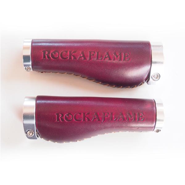 商品発送元：ROCKA FLAME車・バイク渋さが際立つ、こだわりの赤。 ROCKAFLAMEオリジナル 本革製ハンドルグリップ（アンティークレッド）上質な革の質感と、深みのある色合いが手元に映える――この本革製ハンドルグリップは、ROCK...