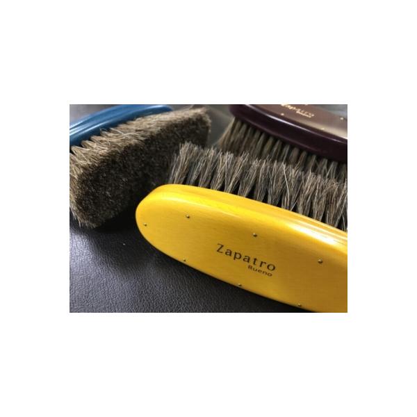 商品発送元：Zapatro Online Shopバッグ・靴・小物丁寧に手植えして製作した職人の技が光る馬毛ブラシ★ カラーバリエーションが3色プラス★ 靴に合わせて、使用するとおしゃれ度もＵＰ★ 上質な馬毛を使用し、職人が丁寧に手植えで製...